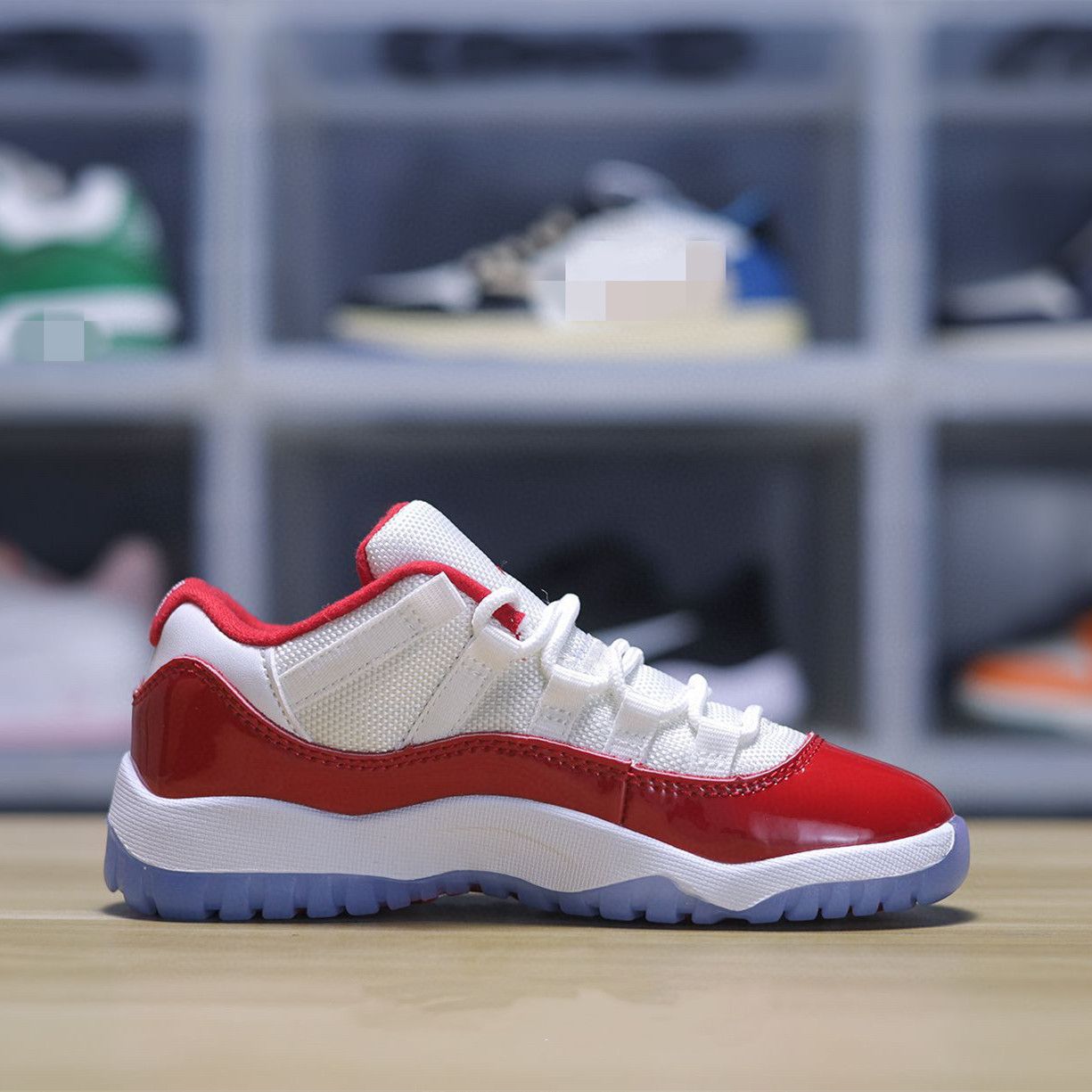 Cherry 11 Lows 2001