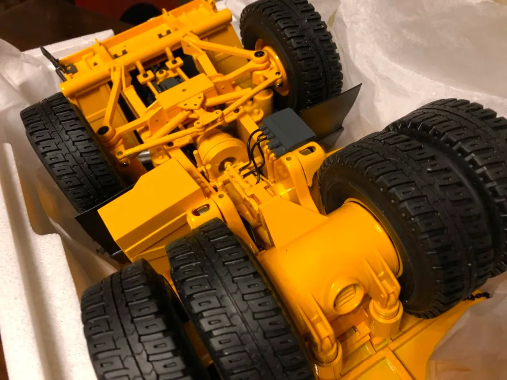 Diecast Model 1 50 XCMG XDE360 Mining Truck 360 Tons Replica Collection Match With XE7000 ...