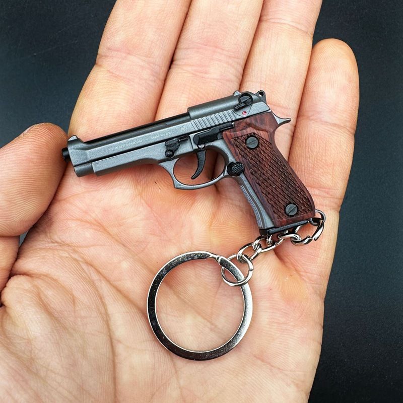 Removable Metal Gun Model Keychain 1:4 Solid Wood Handle Beretta 92F ...