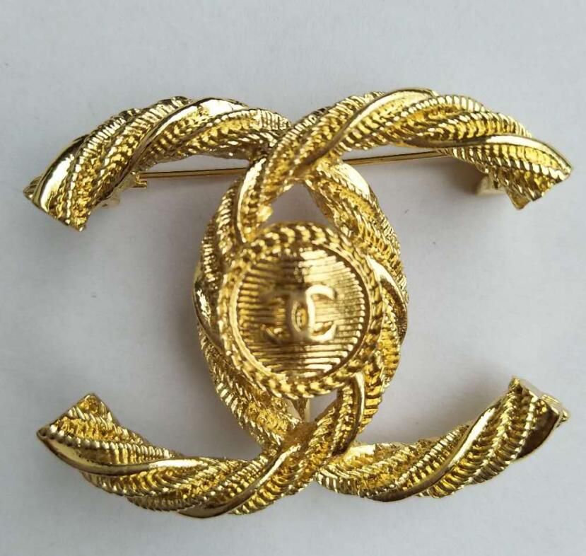 23ss 20style 18K Gold Plated Copper Letters Brooches Hollow Tassel ...