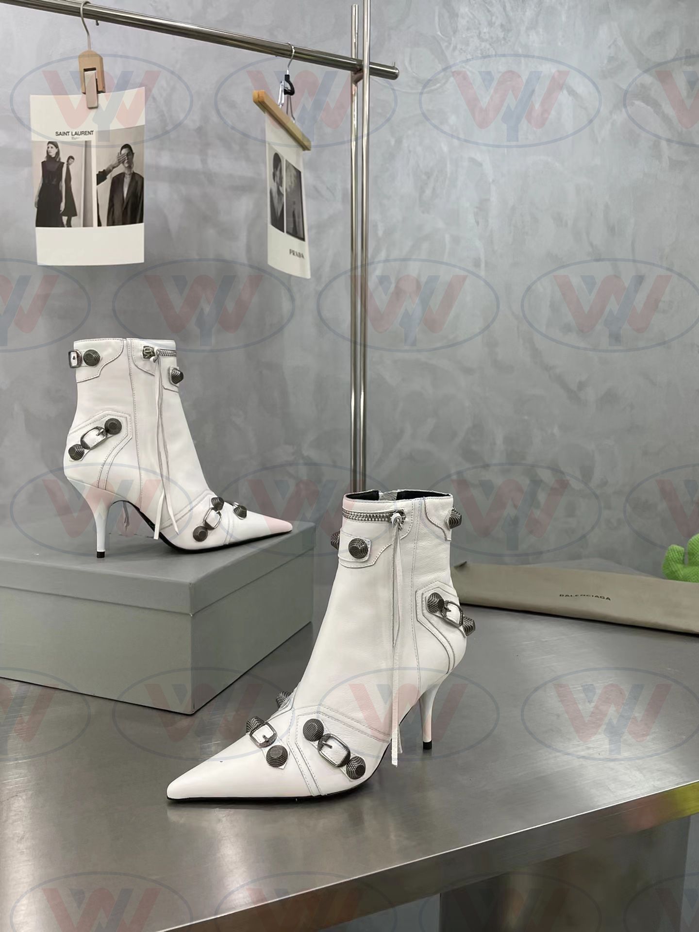 2022 New Metal Nail Motorcycle Boots Rivet Boot Prong Side Zipper The ...