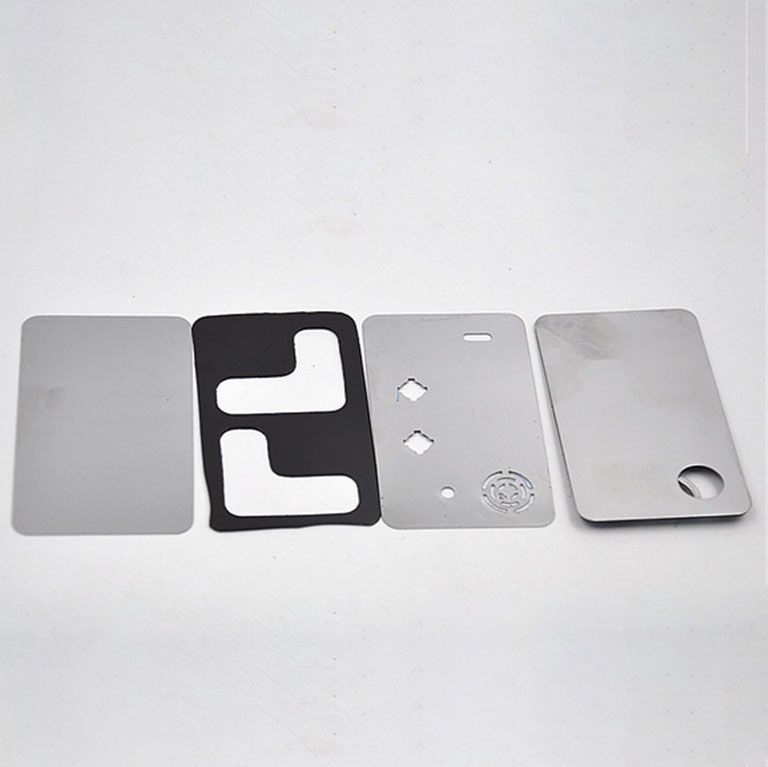 Metal Credit Card Pipe: Click N Vape Smoking Accessory For Dry Herbs ...