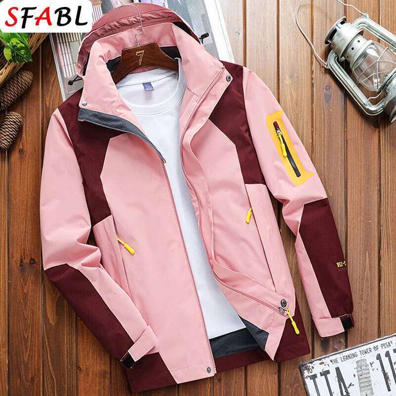Choosing the Best Windbreaker Jacket: Key Differences Between Men’s and ...