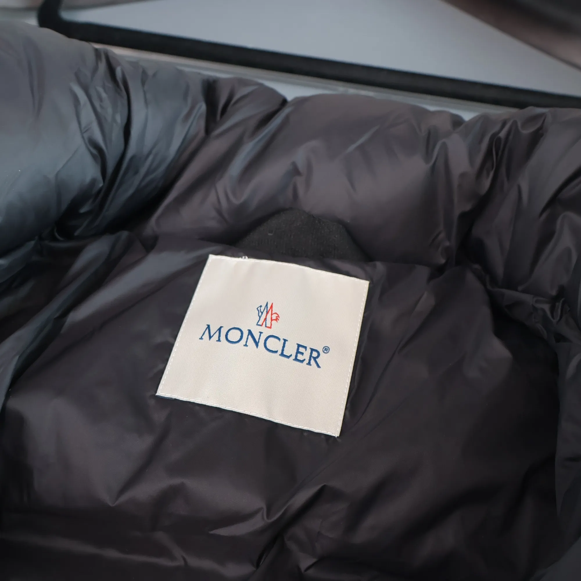 Micro-logo patch zipper hooded down jacket with epaulet decoration from ...