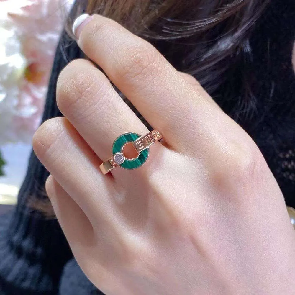Circle-Shaped Diamond-Accent Women's Rings with Mixed-Material Bands in ...