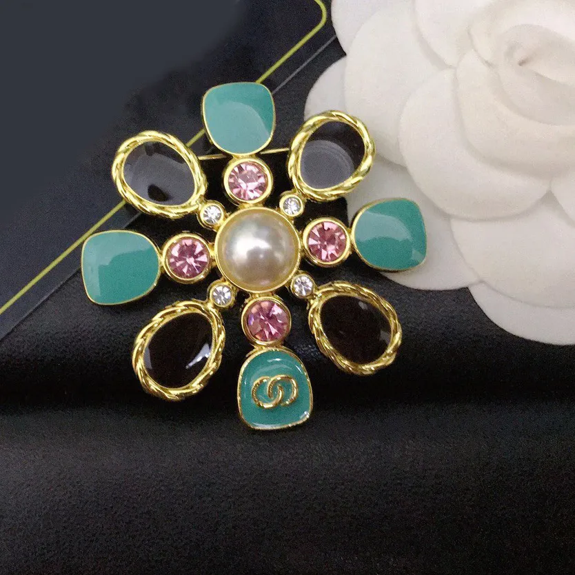 Luxury Women Brooch Pin, 18K Gold Plated Silver Alloy... From ...