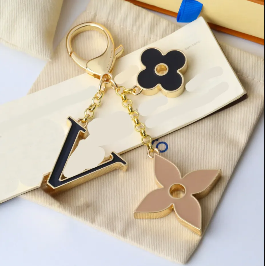 Luxury Letters Diamond Keychains Designer Car Key... From Lv_tiffany ...