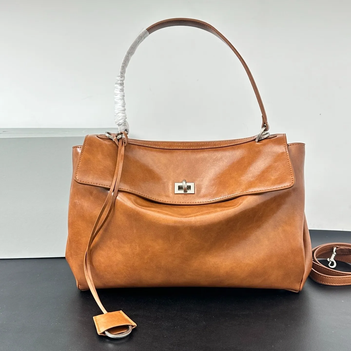 Brown Oil Wax Leather Rode Brown Leather Tote Soft,... From ...