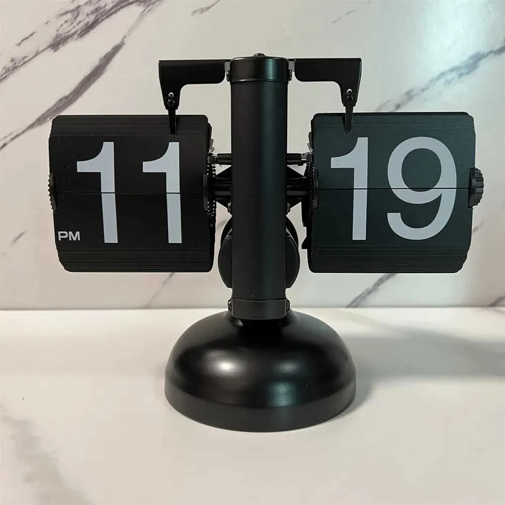 Retro Style Flip Clock - Modern Automatic Page Turning Clock for Home ...