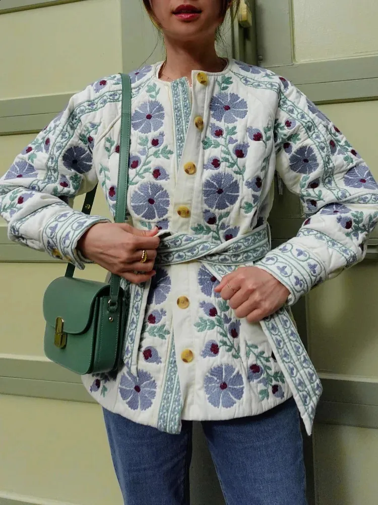 Ladies Floral Jackets: Elegant Quilted Coat With Flower Print, Oneck ...