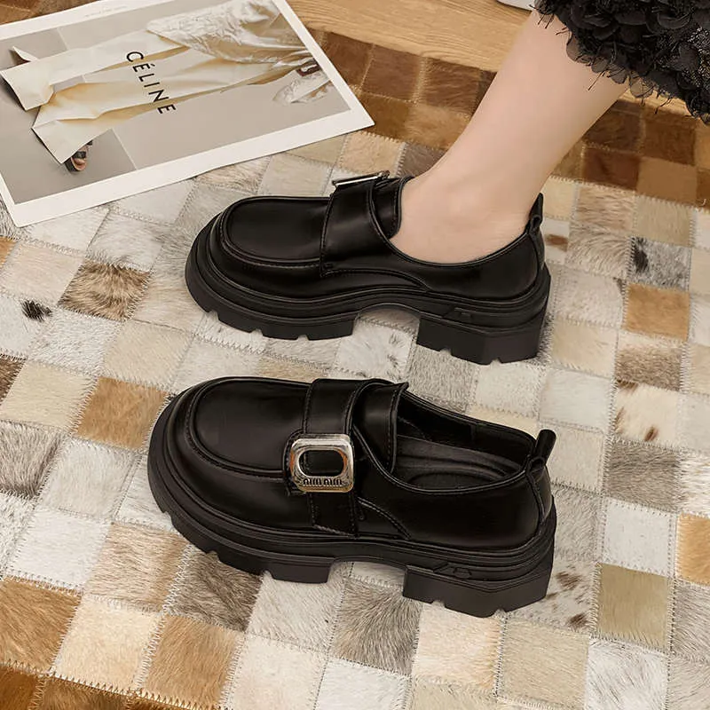 British Style Women's derbys - Retro Leather Clogs with Round Toe ...