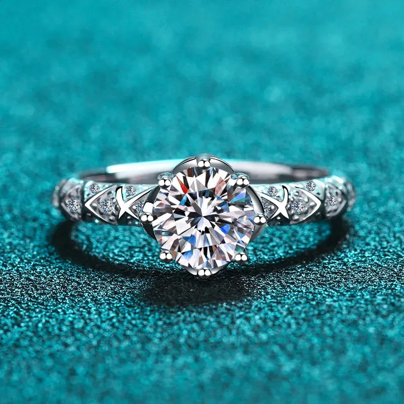 GRA Certified VVS1 Diamond Ring 2.2g Sterling Silver Unisex Engagement ...
