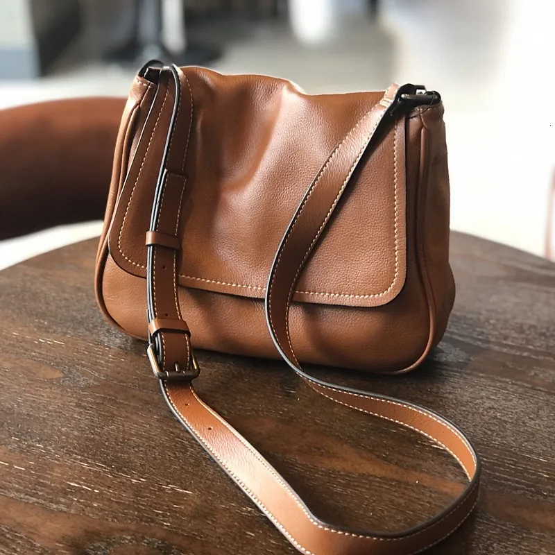 Clamshell Bag: Ladies Leather Messenger Bag, Simple Leather Crossbody ...