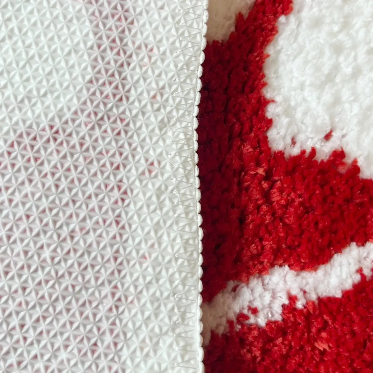 Irregular Red Dice Tufted Rug, Living Room Carpet, Anti-Fouling ...