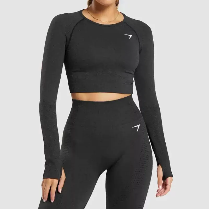 Yoga Set: 2-Piece Seamless Activewear for Women - T-Shirt and High ...