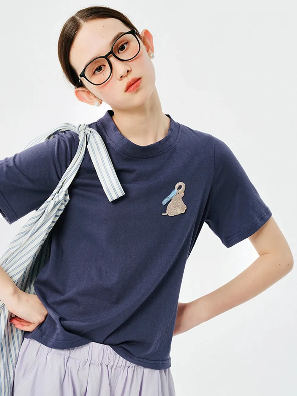 Imakokoni Original Solid Color Slim Fit Round Neck Floral Short Sleeved ...