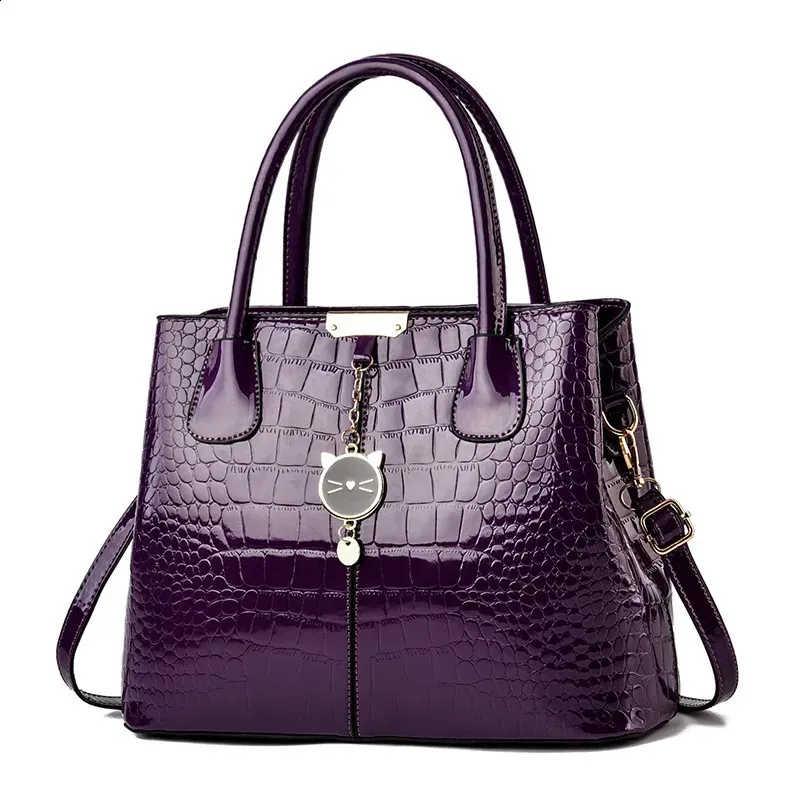 Women's Large Capacity Shiny Leather Crossbody Bag - Shoulder Bag for ...