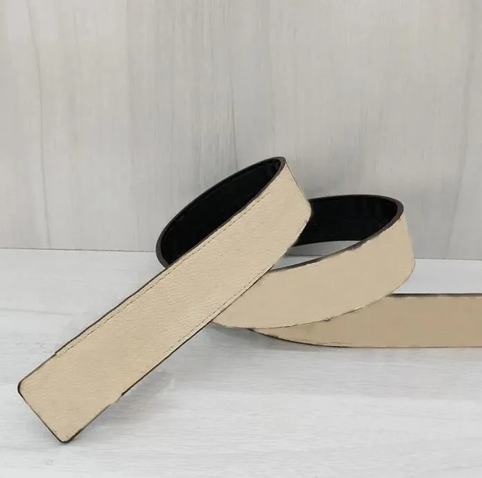 Luxury Designer Belt For Men And Women With Gold And Silver Buckle ...