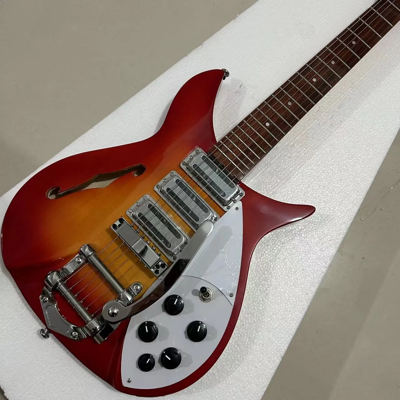 Cherry Sunburst Short Scale Electric Guitar - 527mm, Semi-Hollow Body ...