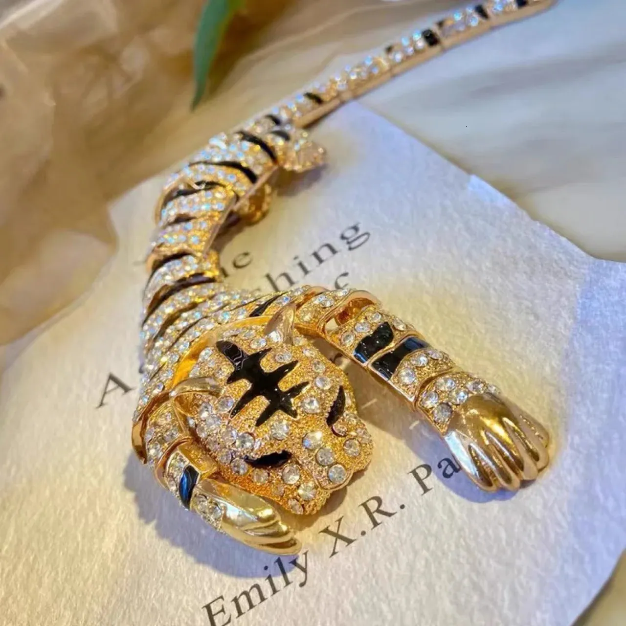 Jewelry Tiger Brooch Pins Maker Pin Brooches Jewelry Alloy Metal Brooch ...