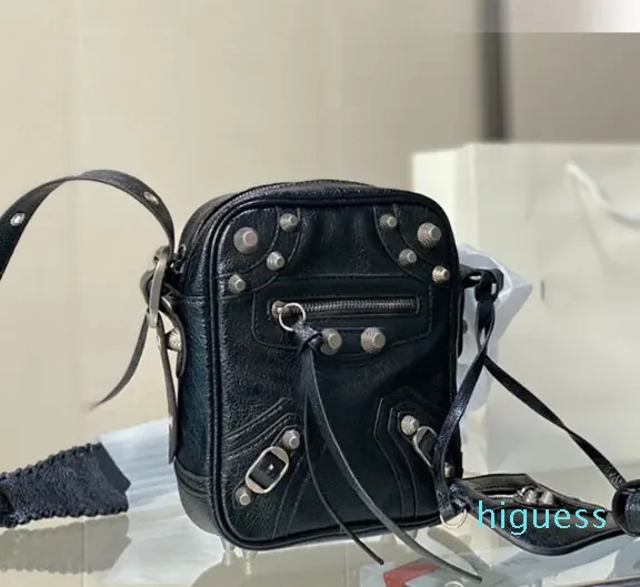 Designer Leather Camera Bag: Rivet Satchel Shoulder Bag For Men & Women ...
