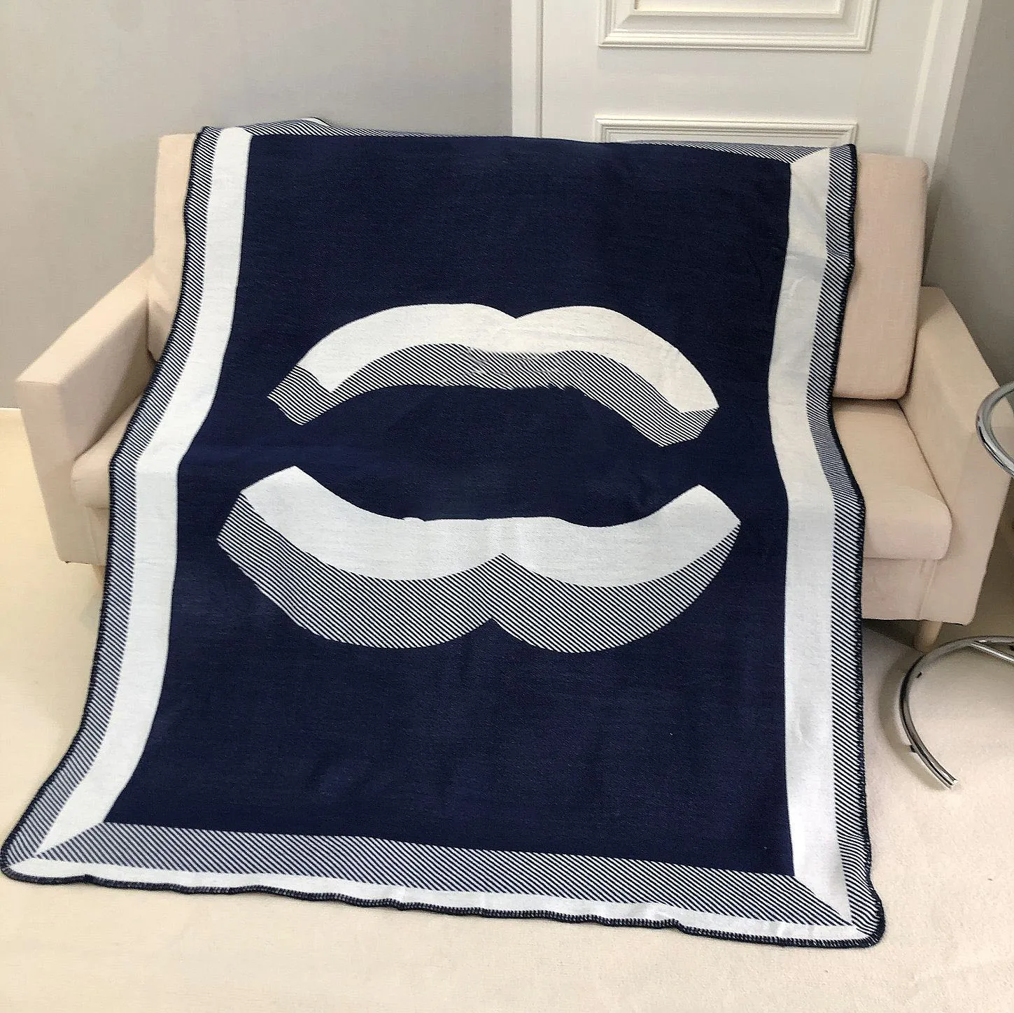 Luxury Cashmere Wool Blanket - Designer Throw 130x180cm, Soft & Warm ...