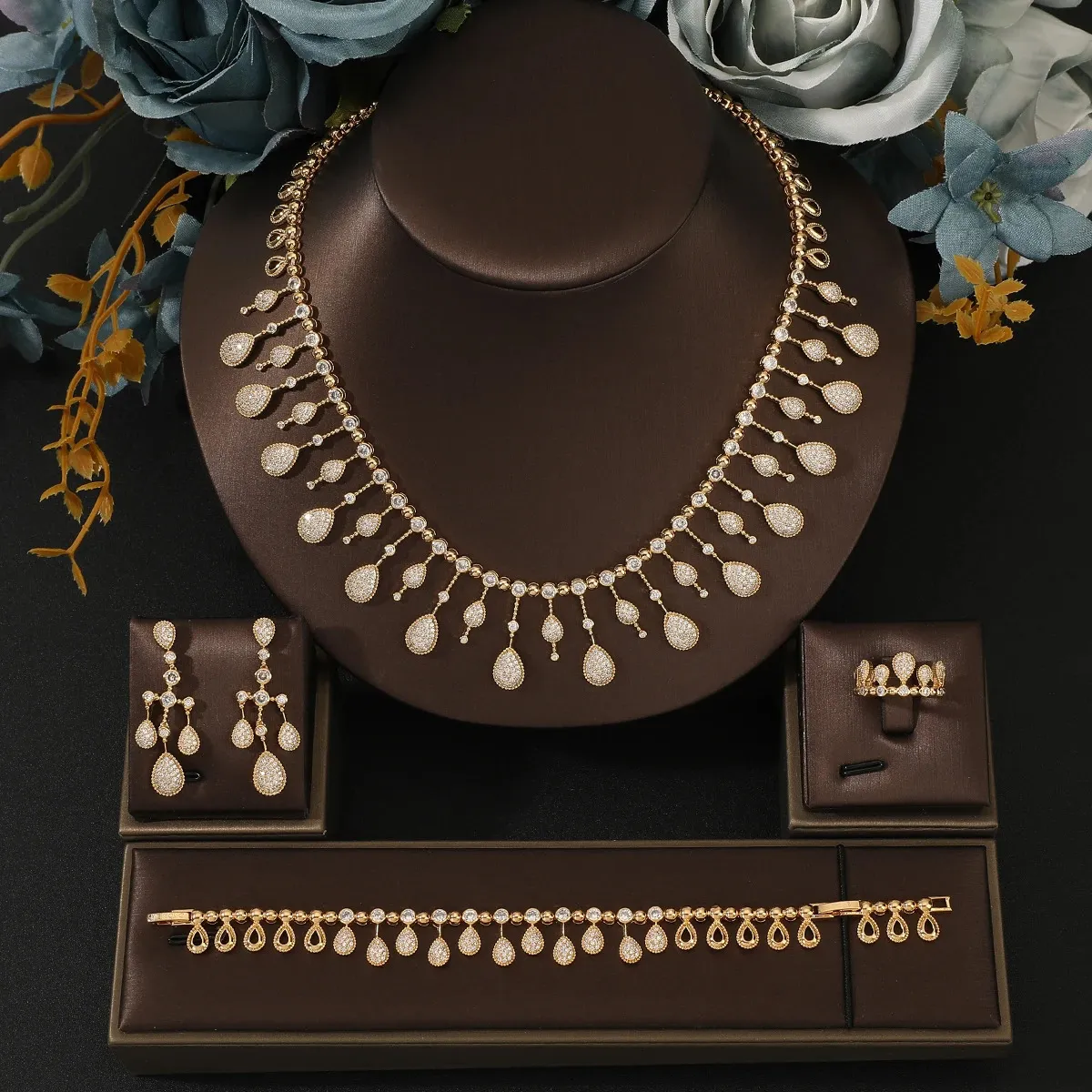 DHgate.com:Exquisite Bridal Jewelry Set with Waterdrop Cubic Zirconia ...