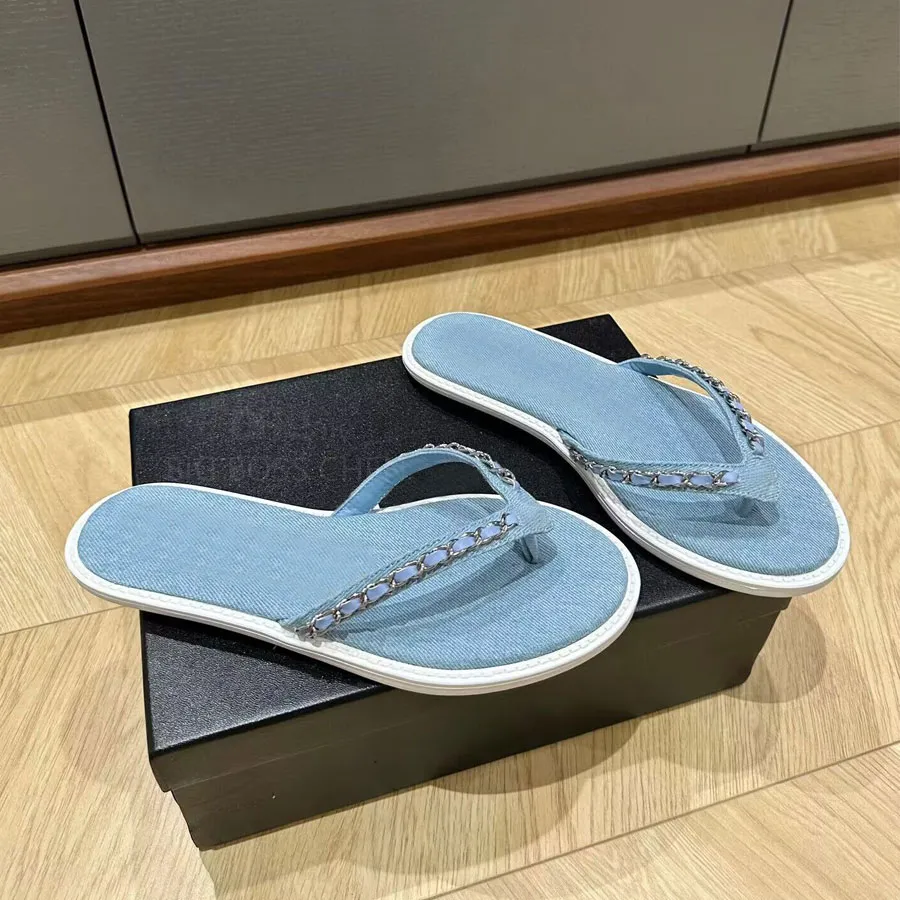 Simple Vacation Style Designer Beach Laines London Slippers 25 ...