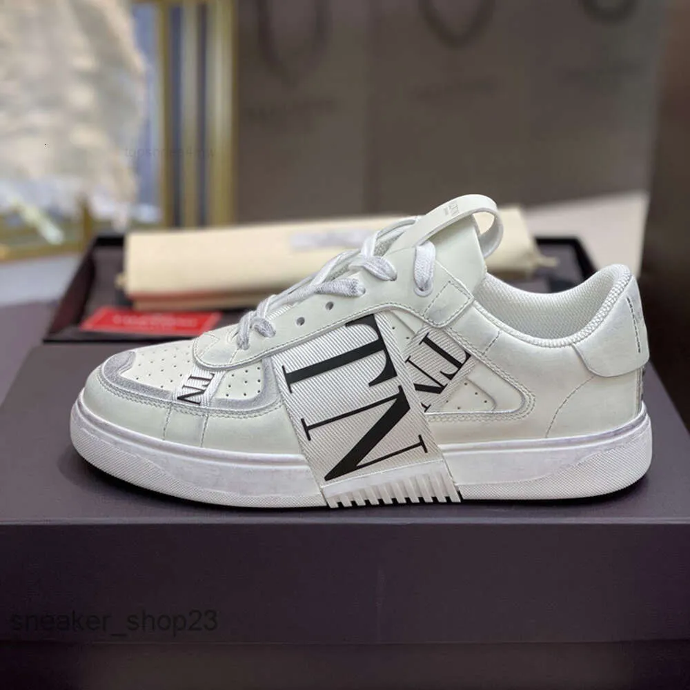DHgate.com:designer Valenttino Mens Fashion Vlogo Runner Shoes Sneaker ...