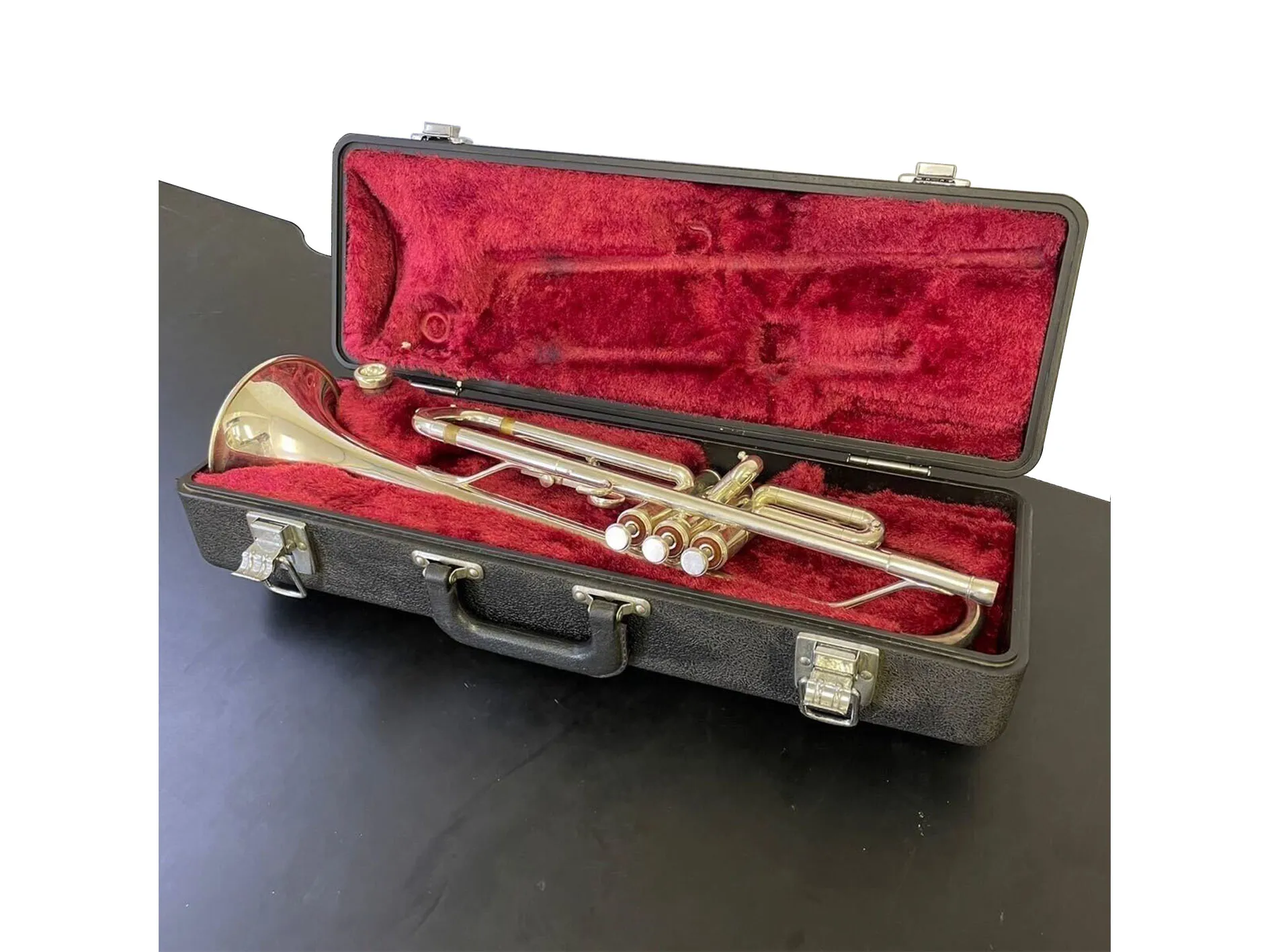 Silver Trumpet with Hard Case - Student to Intermediate Level Musical ...