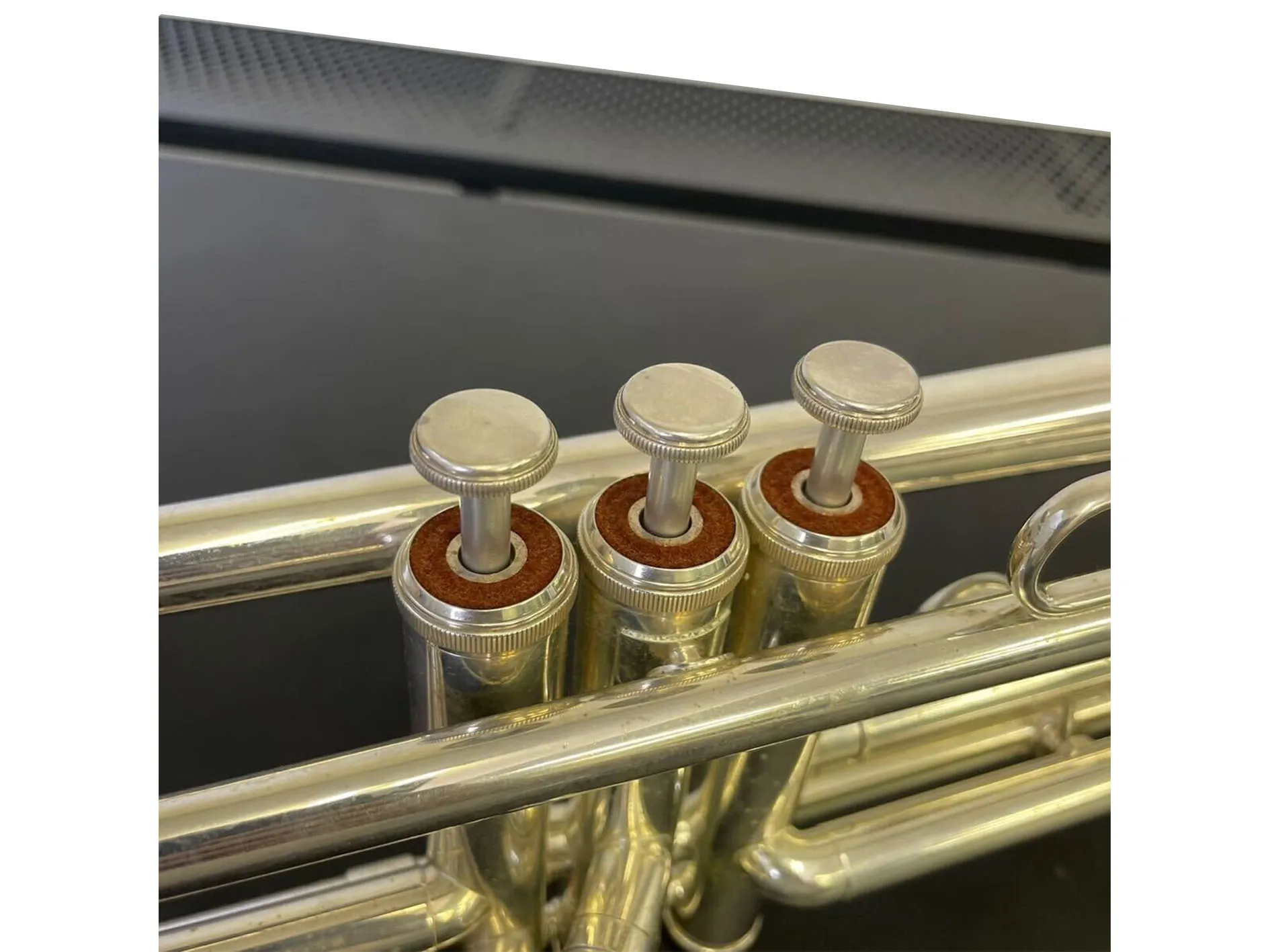 Silver Trumpet with Hard Case - Student to Intermediate Level Musical ...