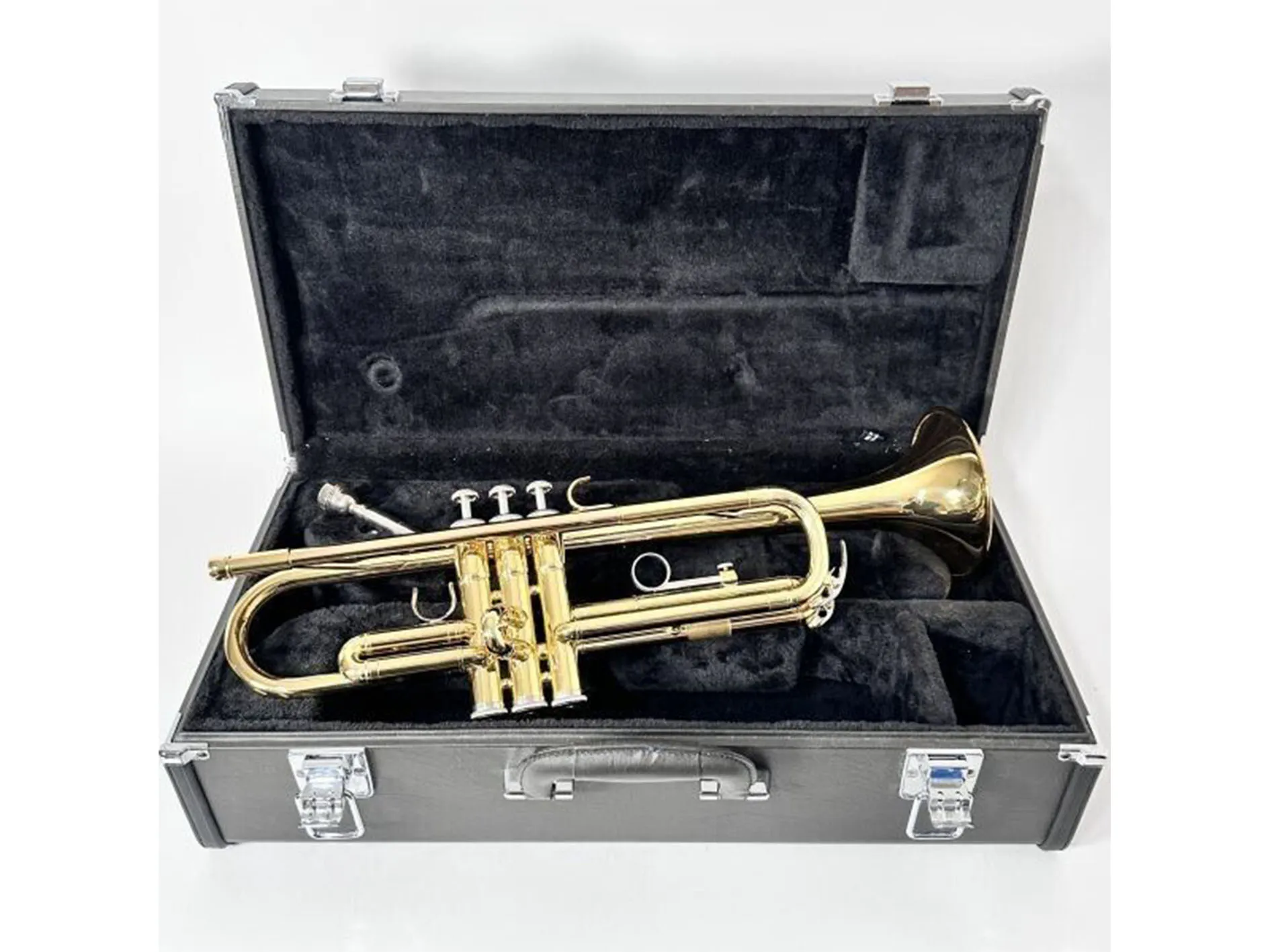 Beginner Trumpet Kit: Gold Trumpet with Standard Mouthpiece & Case ...