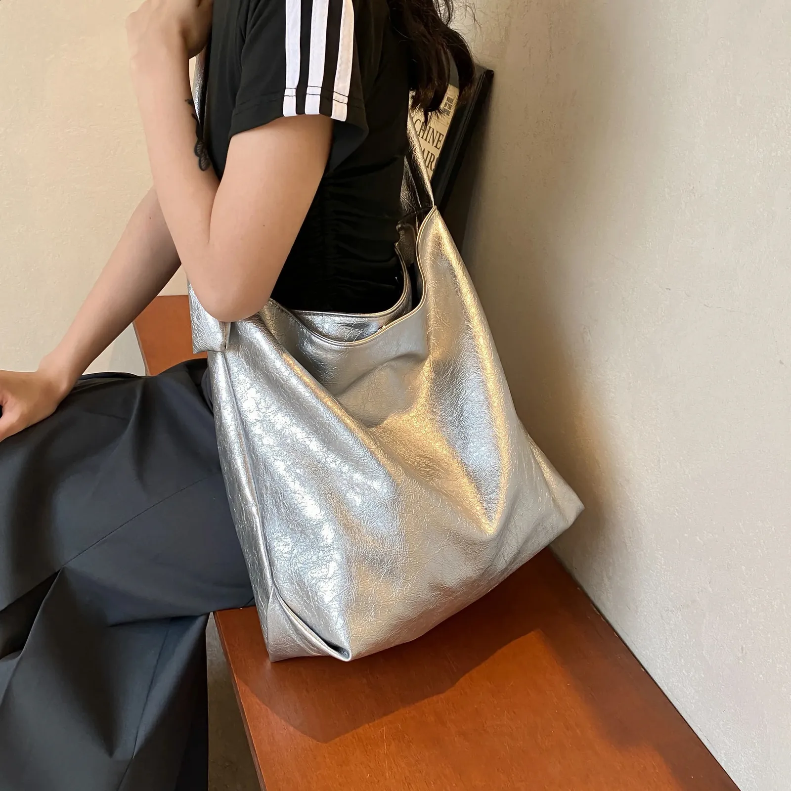 Large Silver Crossbody Bag For Women PU Leather Korean Style Shoulder ...