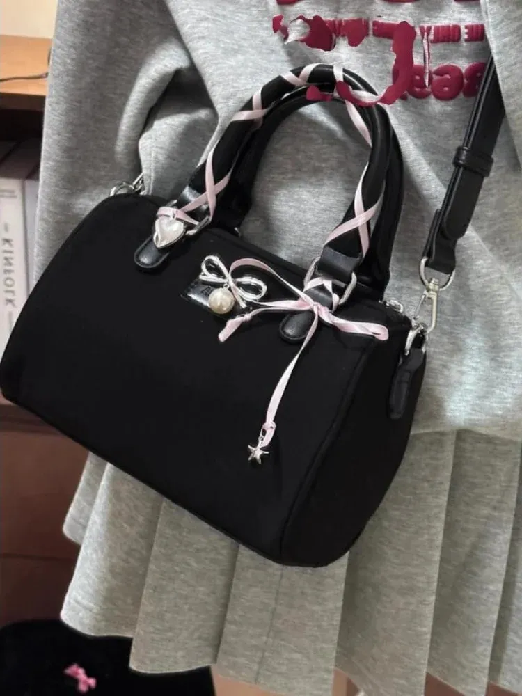 Chic Under Arm Bag: Trendy Y2k Shoulder Bag, Fashion Handbag - Shop Now ...