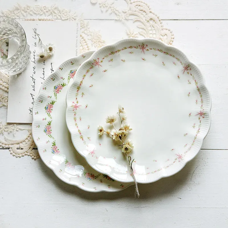 Floral Dinnerware Set Ceramic Round Plates with French Floral Pattern ...