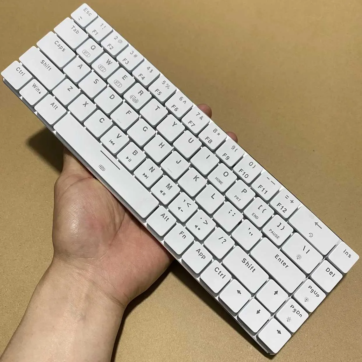 MiFuny Mechanical Keyboard 87 Keys Wireless Low Profile Ultra Thin ...