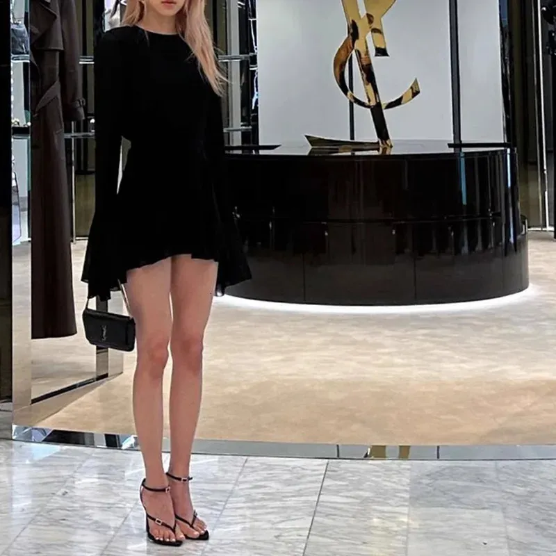 Elegant Black Backless Dress: Sexy Slim Fit, Long Sleeve Evening Gown ...