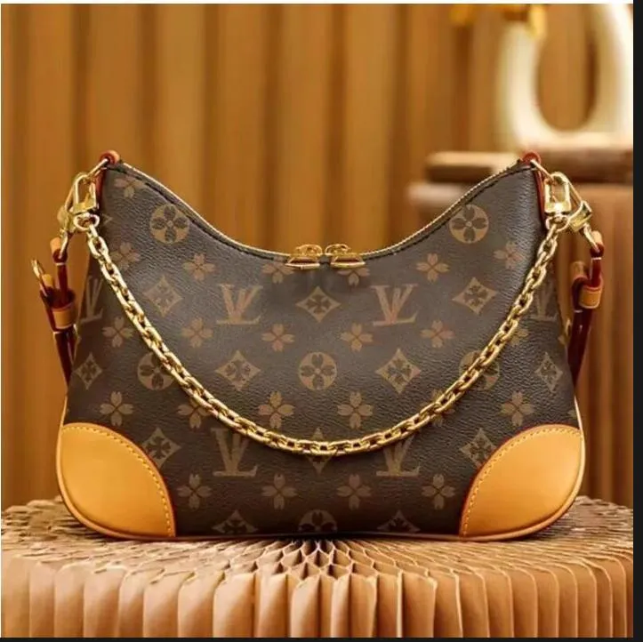 Diane Luxury Designer Crescent Shoulder Bag With Chain Strap Women's ...