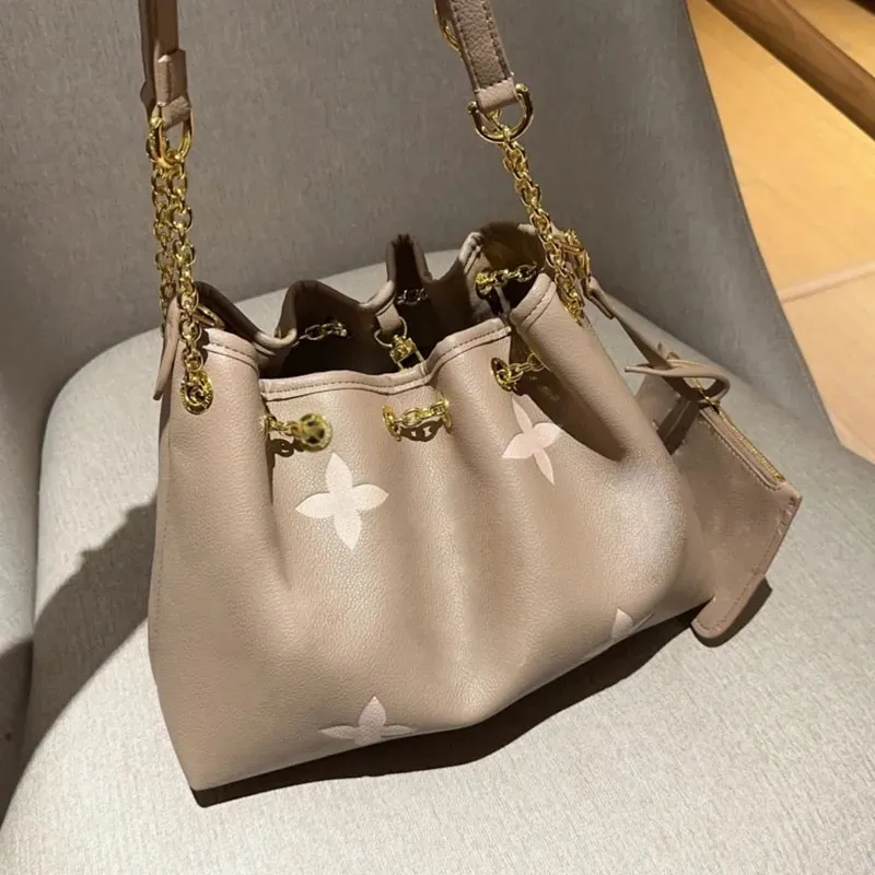Luxury Bucket Bag Tote - Designer Drawstring Crossbody, Fashionable ...