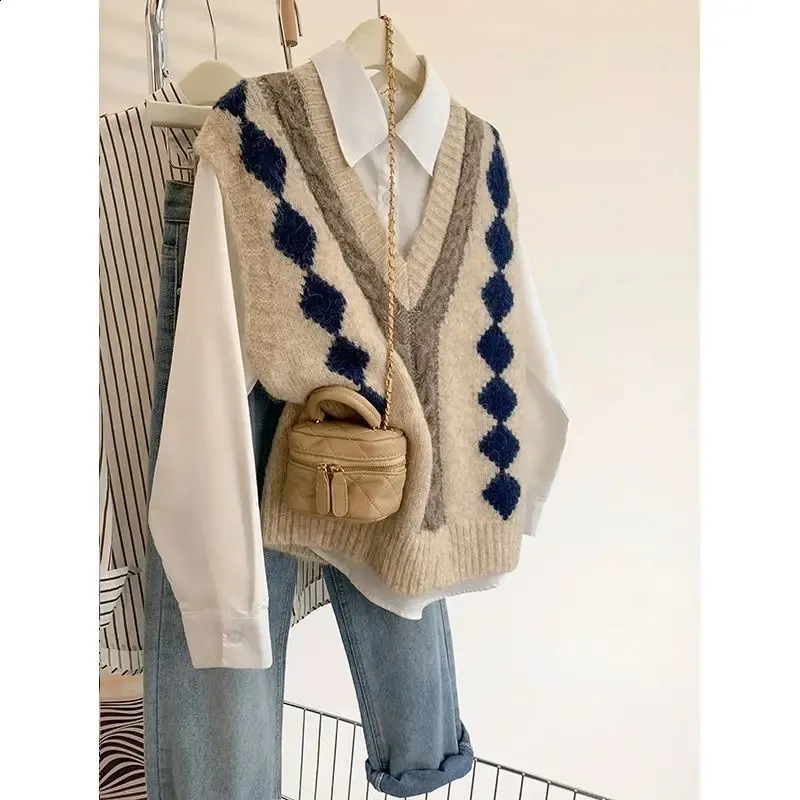 Contrast V Neck Knit Vest: Spring Fashion Sleeveless Sweater Vest Women ...