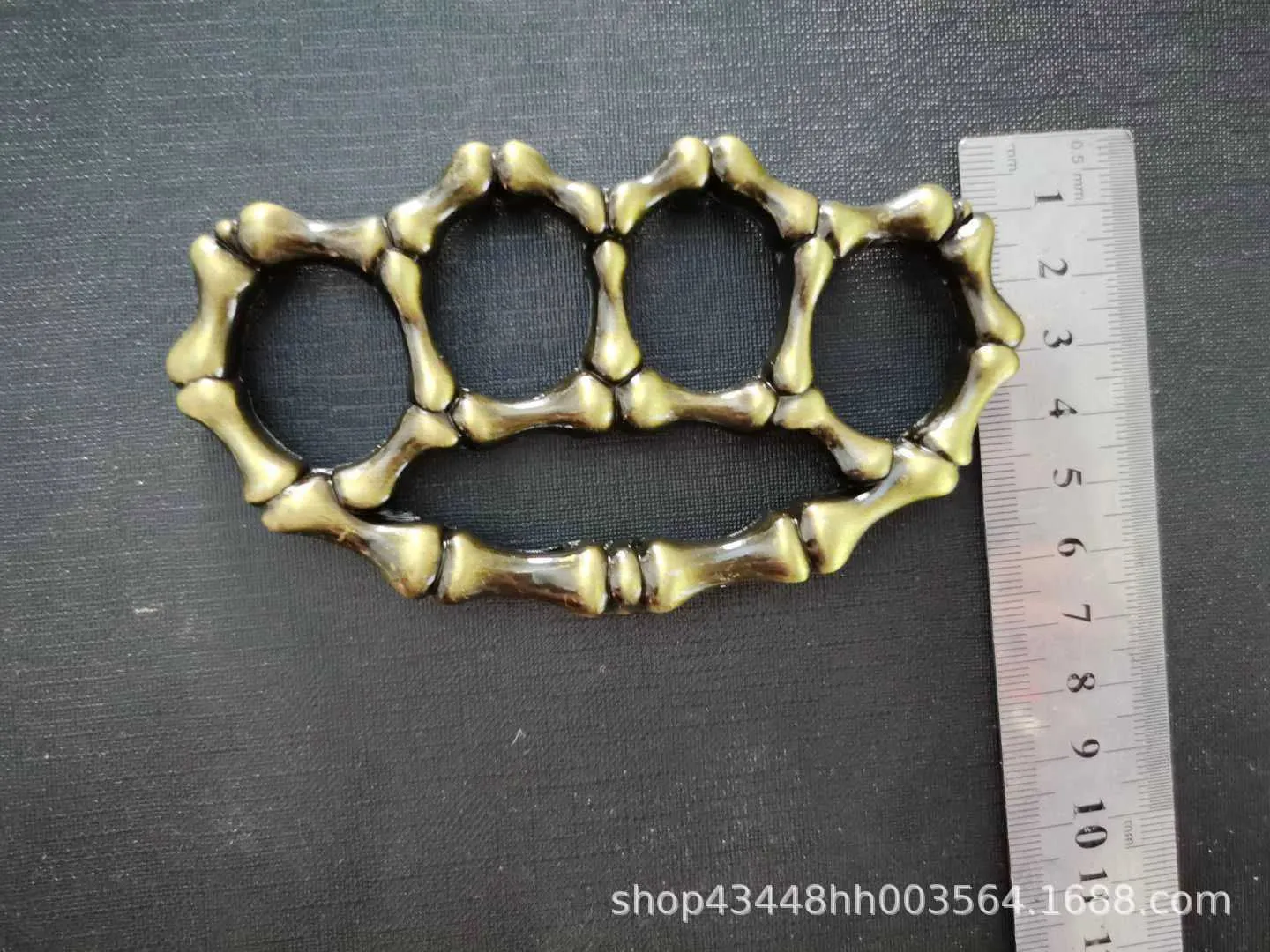 Brass Knuckles Legal Self Defense Weapon Tiger Point Ring Hand Clasp ...