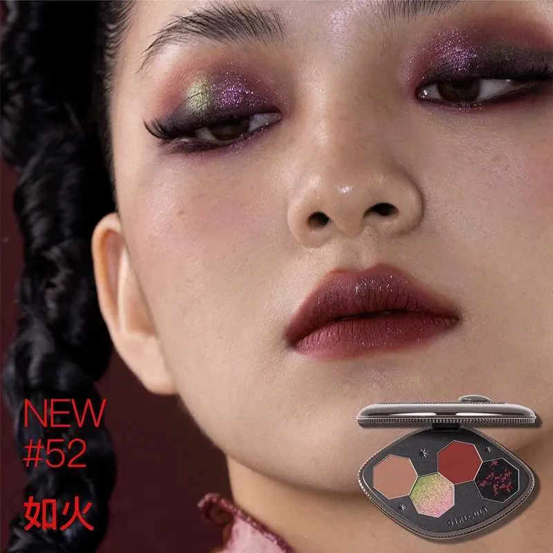 Dark red matte eyeshadow store