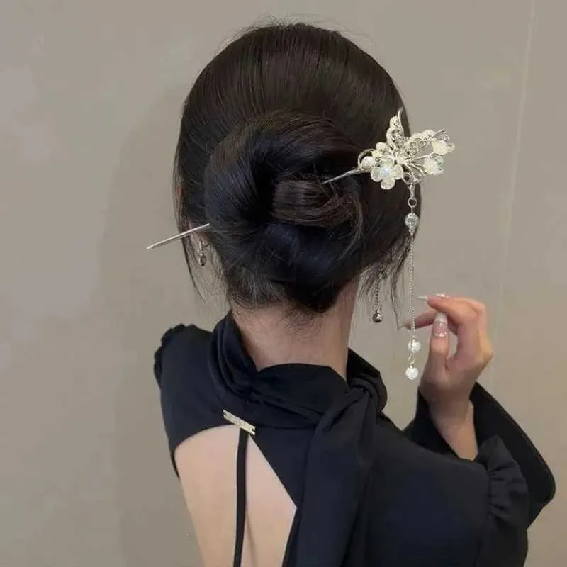 Elegant Chinese Hair Clip - Butterfly Flower Tassel, Handmade Hanfu ...