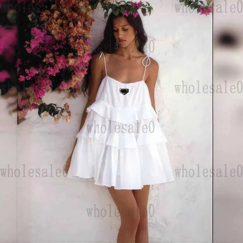 Elegant Halter Neck Summer Dress - Layered Pleated Skirt, Sexy Backless ...
