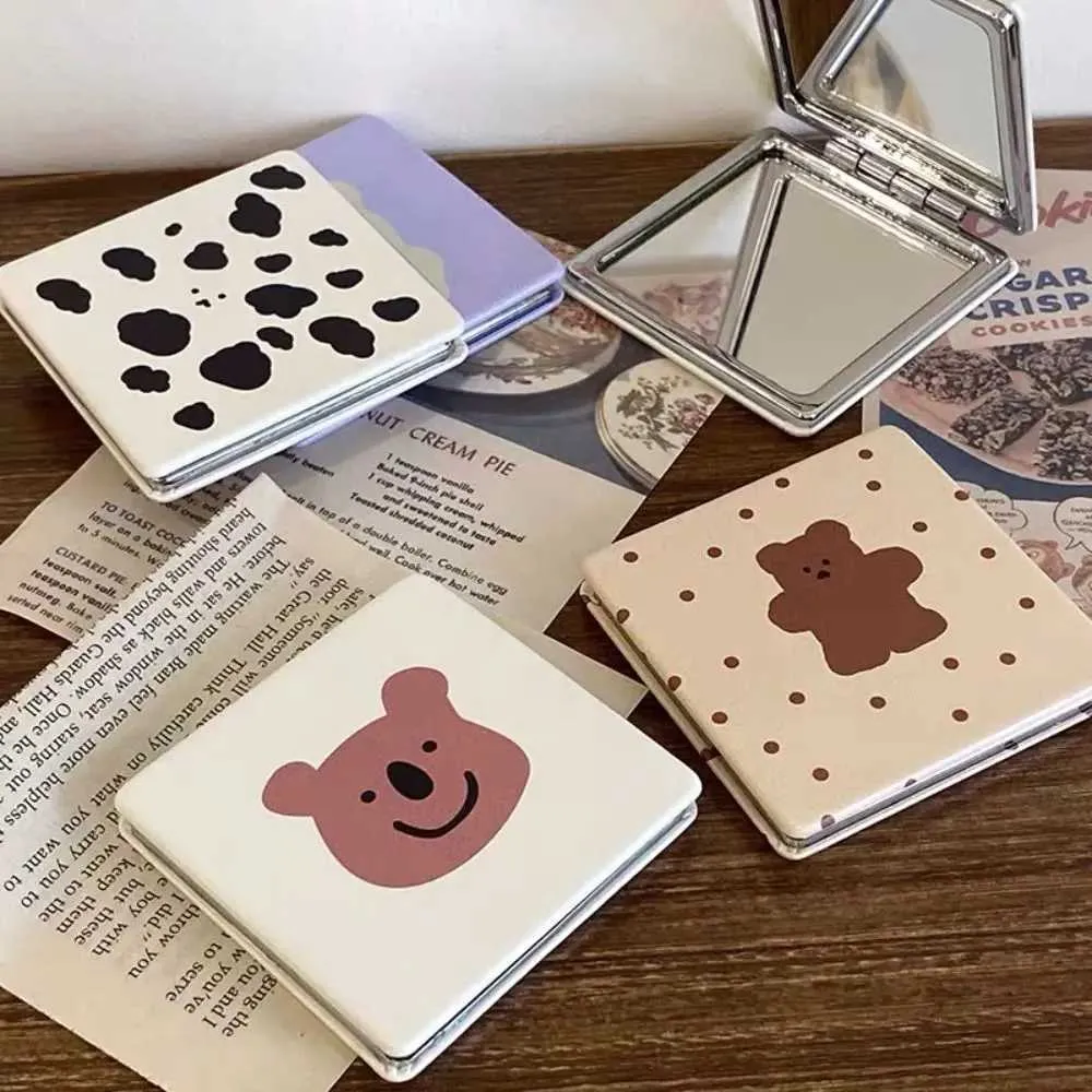 Cute Double-Sided Square Makeup Mirror - Portable Mini Pocket Mirror ...