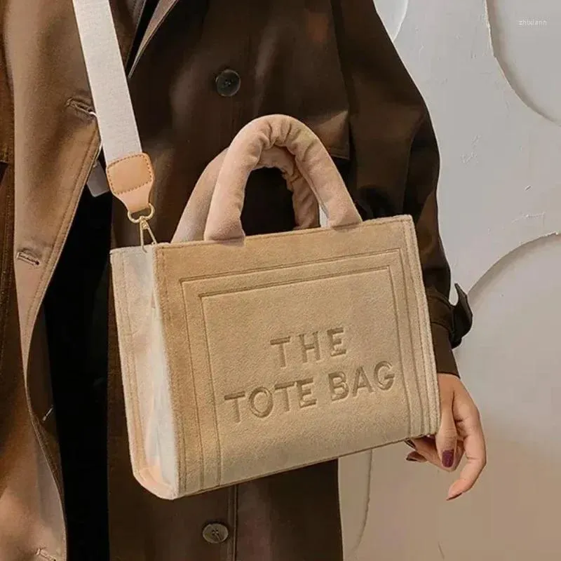 TOTES DEMAN TOTE Crossbody Bag Estetik Kadife Zarif Mektup Baskı ...