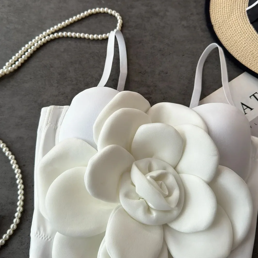 Sweetheart Spaghetti Strap Floral Camisole Top: Stylish & Versatile ...