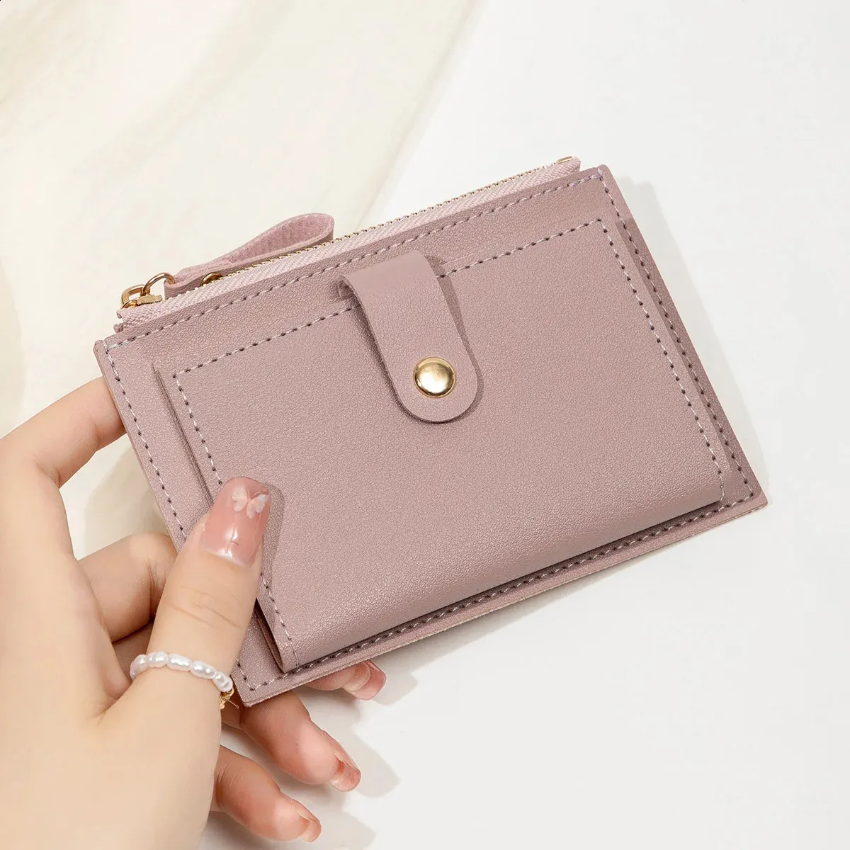 Minimalist womens wallet store