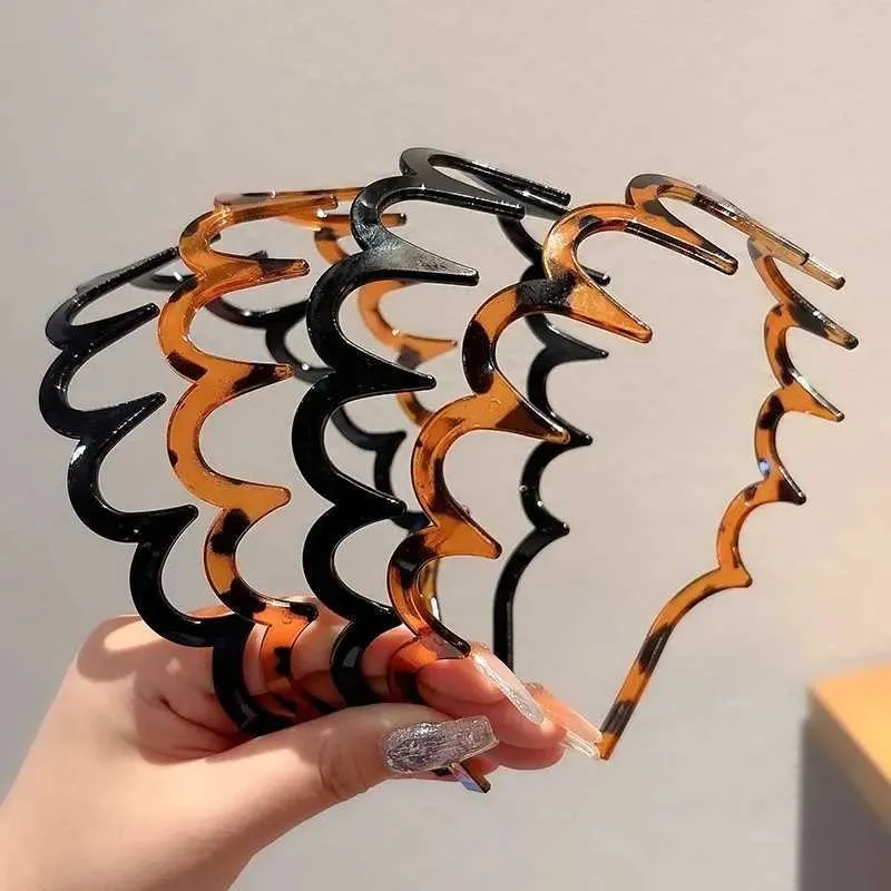 Long Hair Accessories Clips: Zig Zag Large Hair Ring... From Swallow ...