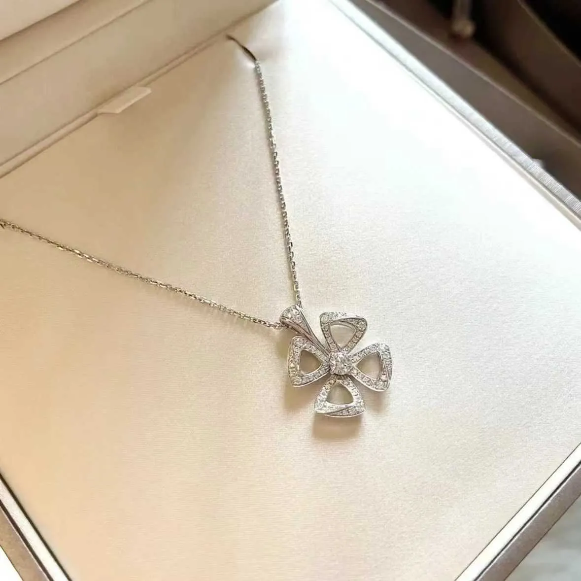 Elegant S925 Silver Clover Necklace - Lucky Four Leaf Design, Red Diamond Flower Pendant ...